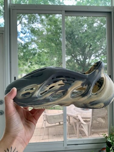 Foam RNNR MXT Moon Gray – Universe Kickz